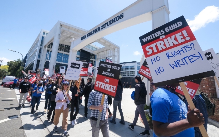Signs of a WGA picket line - Reel 360 News