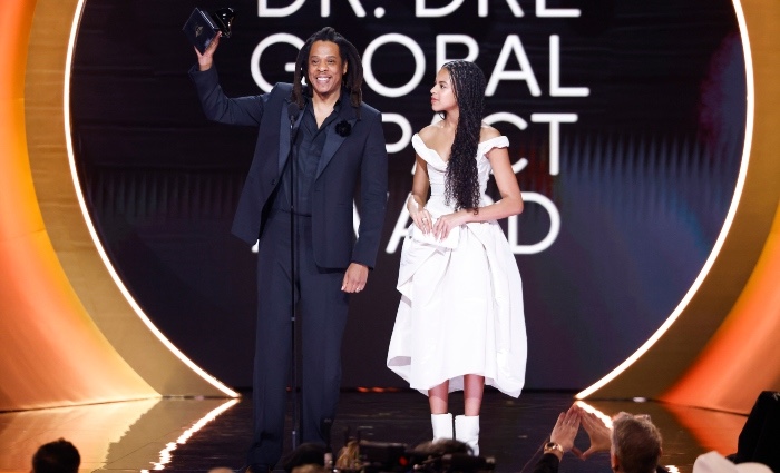 Jay-Z shades Grammys during acceptance speech - Reel 360 News