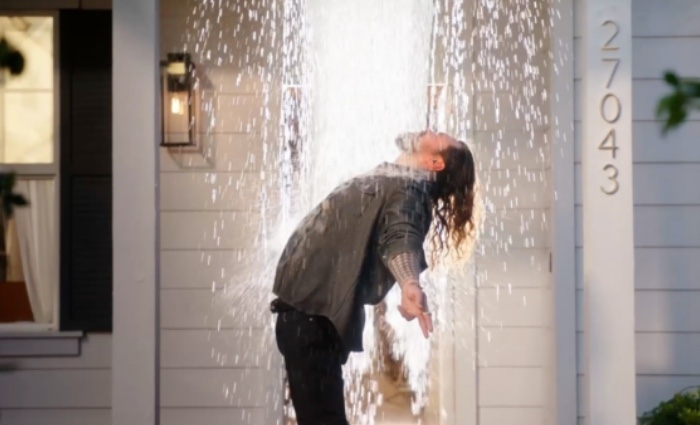 Jason Momoa joins Zach Braff x Donald Faison in T-Mobile Super Bowl ad ...