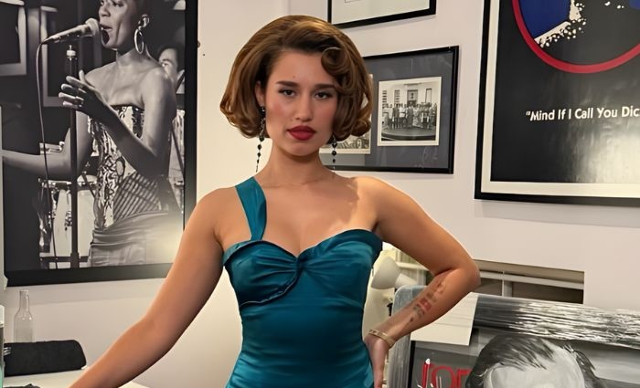 Who Is RAYE - and why do we want to be her husband? - Reel 360 News